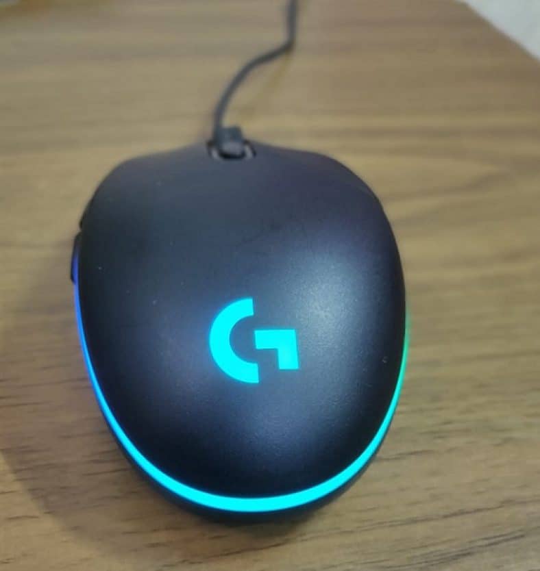 Logitech G102 Light Sync Gaming Mouse Review – Shubz